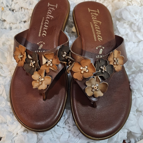 Italina | Shoes | Italina Brown And Black Floral Sandals With Leather ...